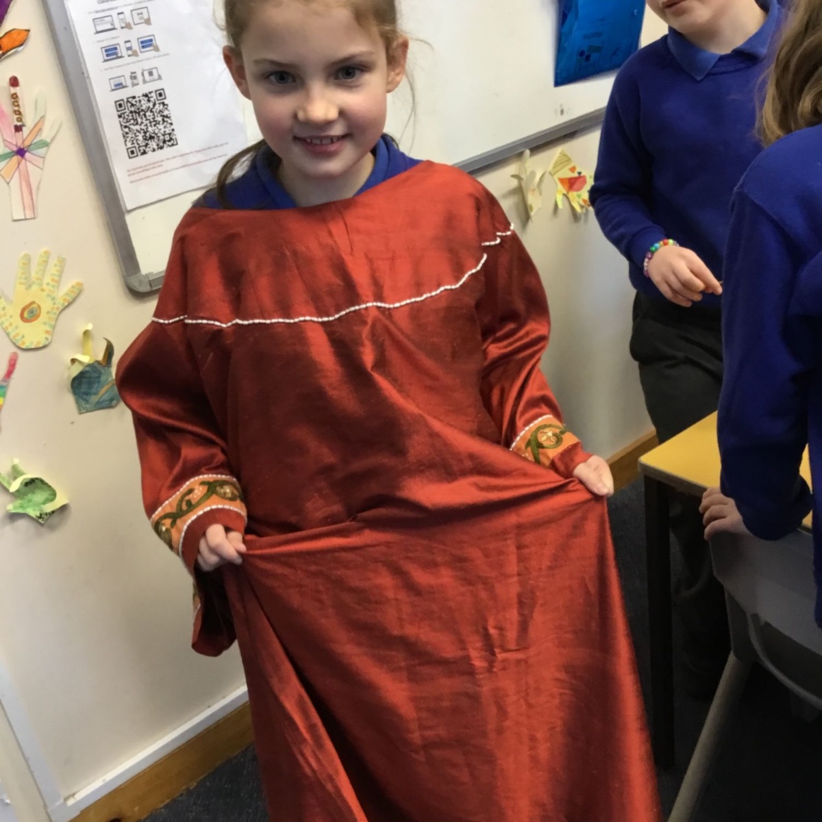 Brimscombe C of E Primary School - Hands on History